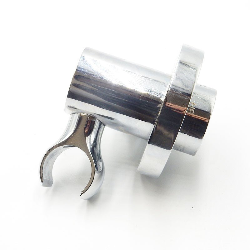 Auscan Wall Outlet & Bracket - Chrome