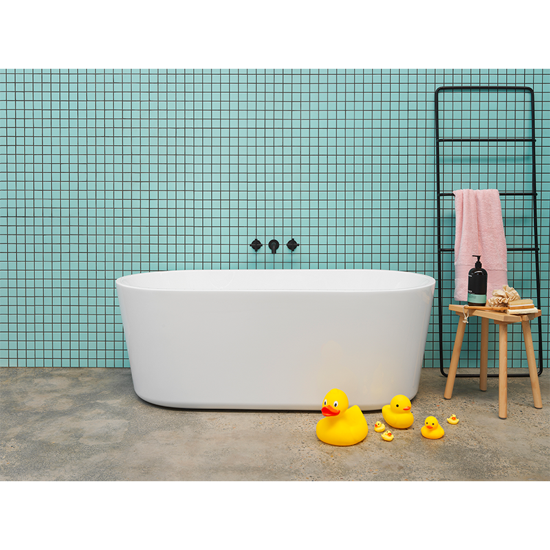 Clark 1600mm Acrylic Round Freestanding Bath No Overflow - Gloss White